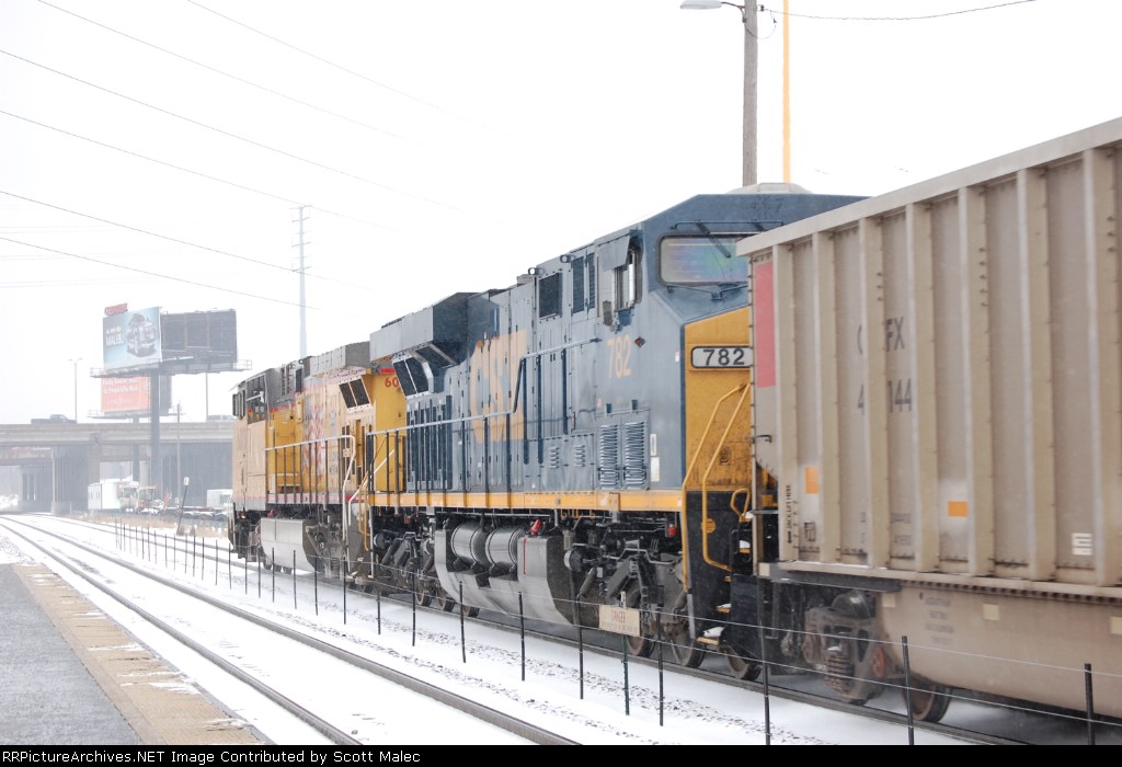 UP 6078 & CSX 782